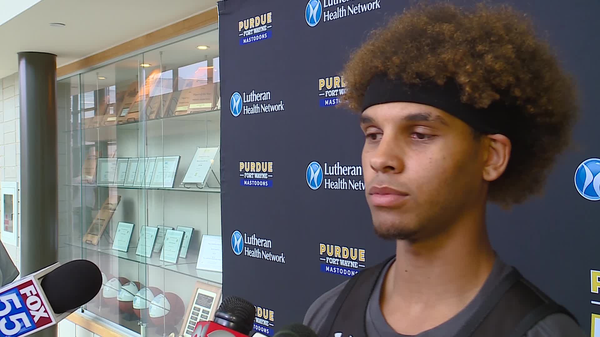 Purdue Fort Wayne grad student guard Quinton Morton-Robertson practice ...