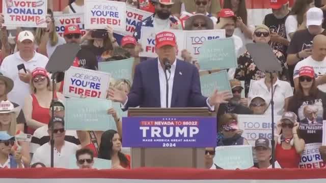 Trump complains about his teleprompters at a scorching Las Vegas rally ...