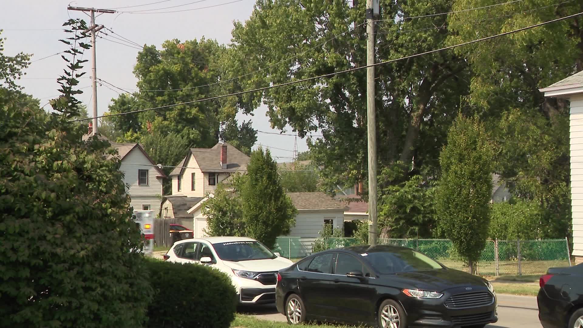 FWPD standoff near downtown – WANE 15